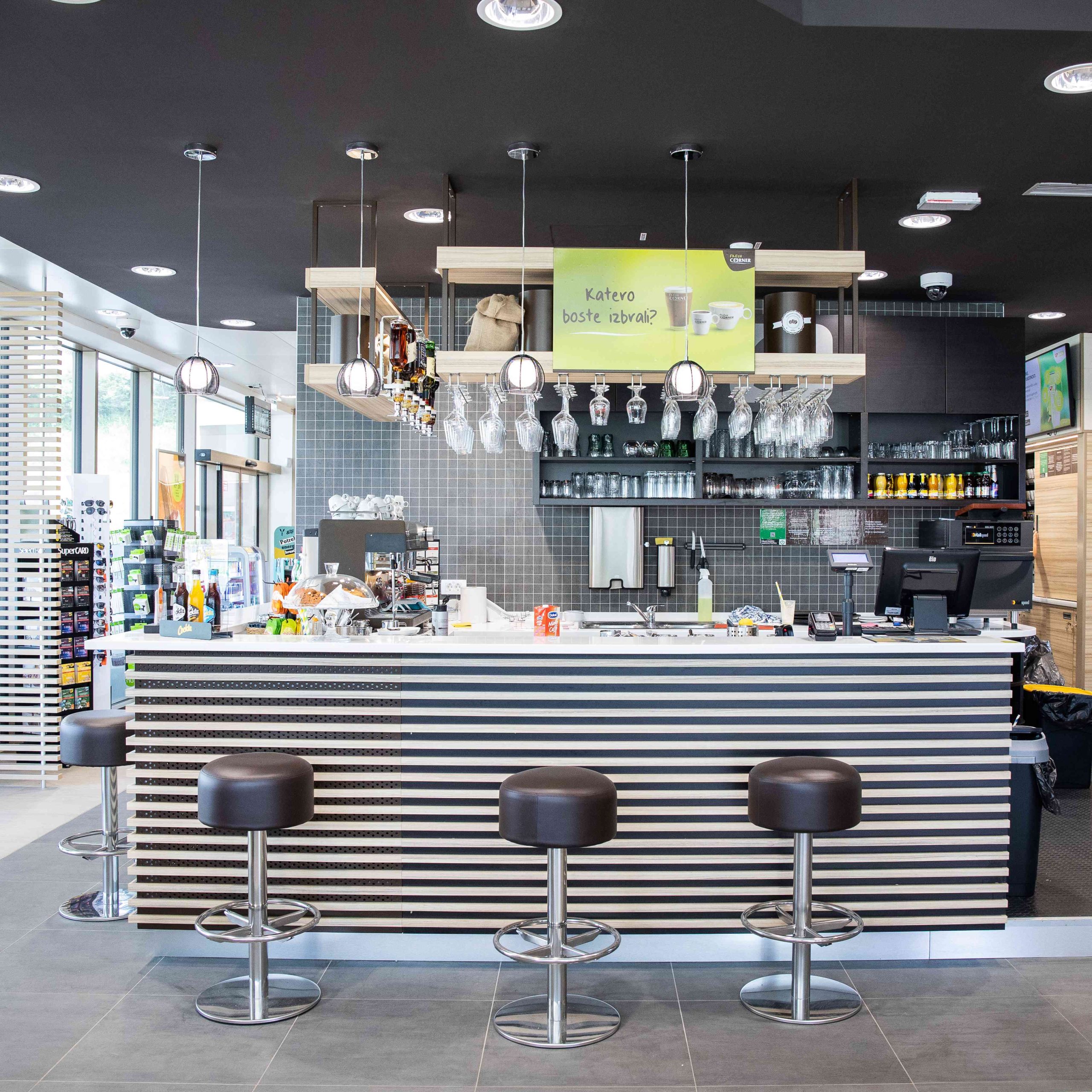 MOL Fresh Corner praznuje 10. rojstni dan - Žurnal24 priporoča